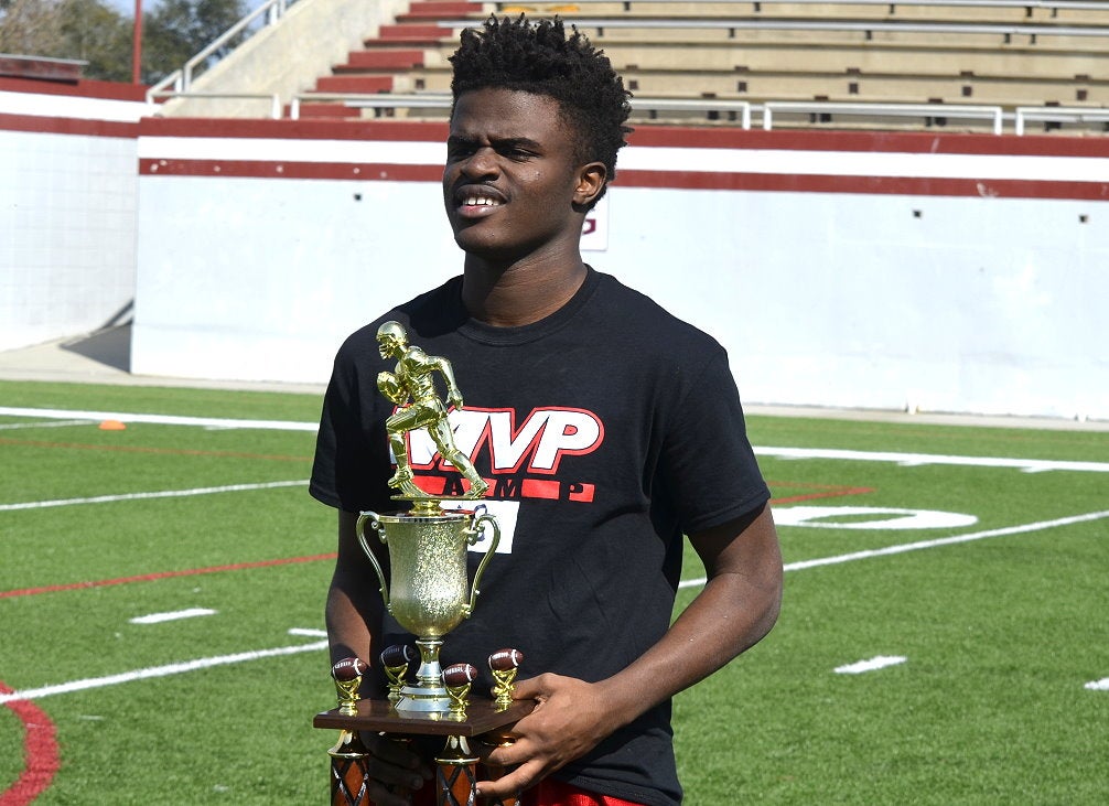 BREAKING: Georgia CB Commits to the Mountaineers