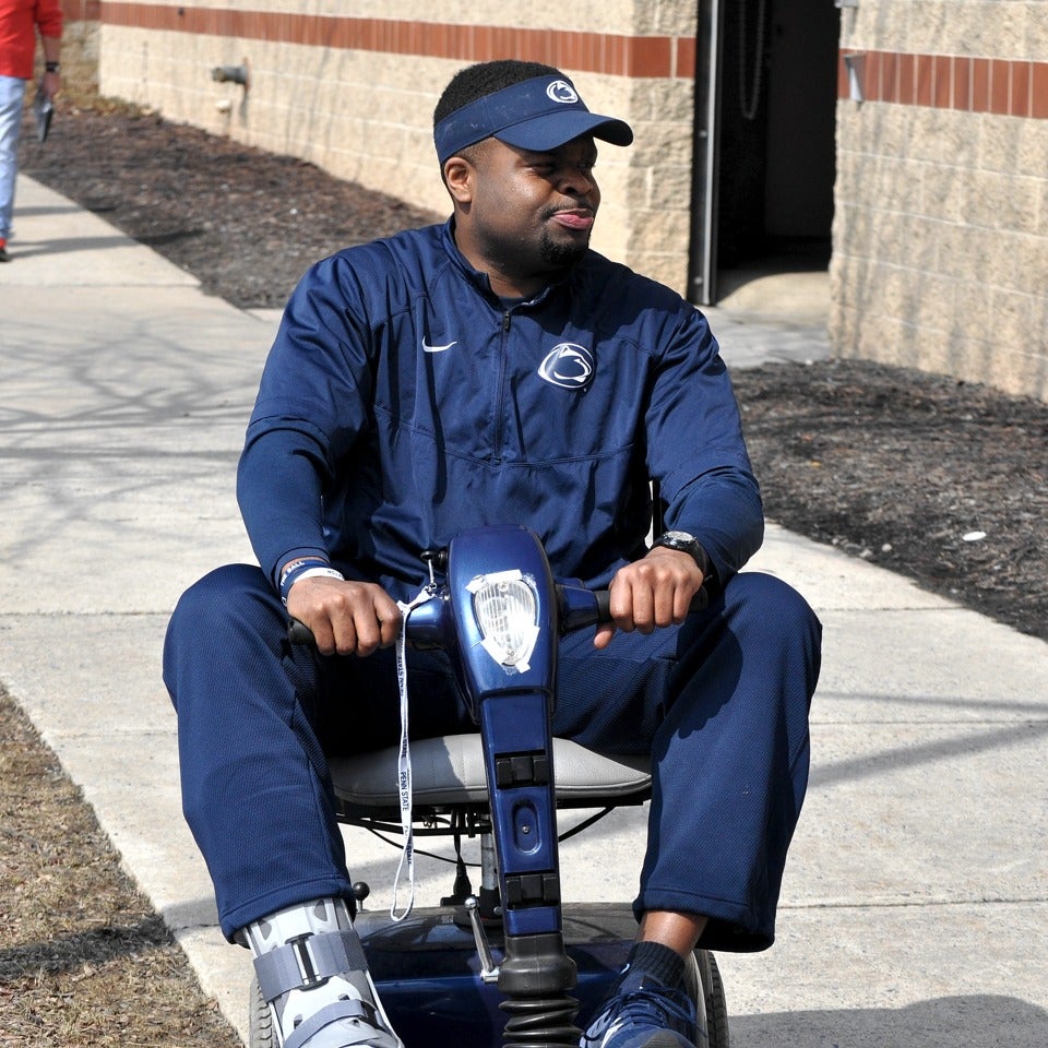 Charles Huff Profile Photos