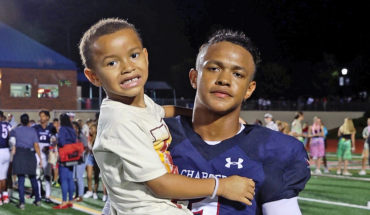 Five-star QB Jadyn Davis likes Michigan 'a lot', and so does his family