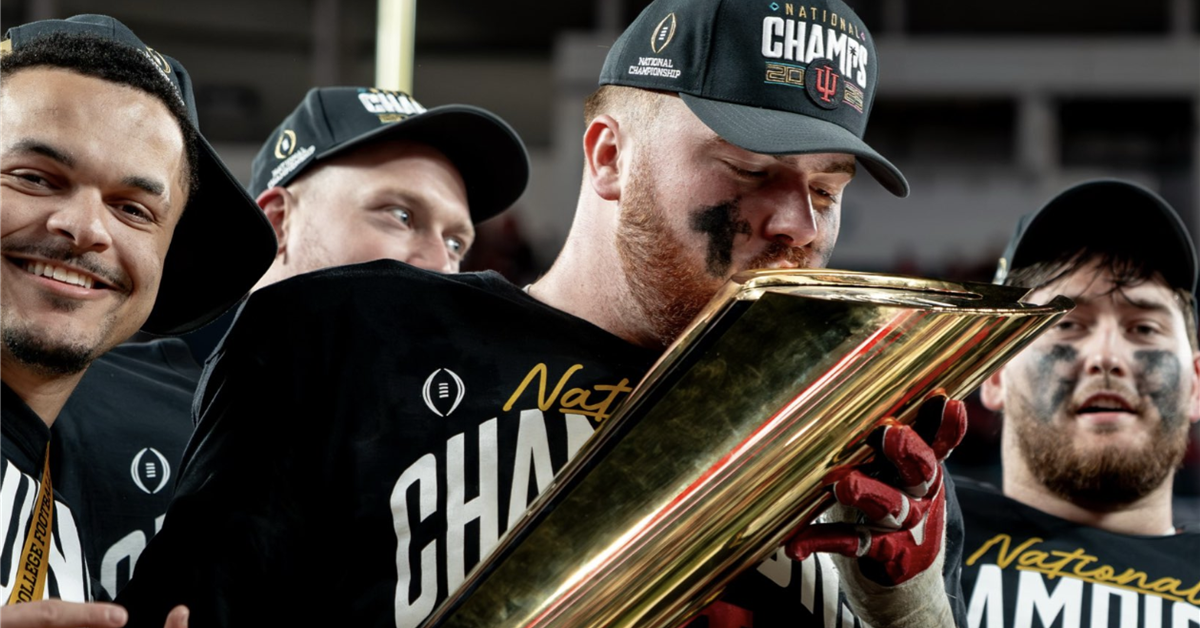 Starting offensive lineman Bray Lynch makes it official: He is ...