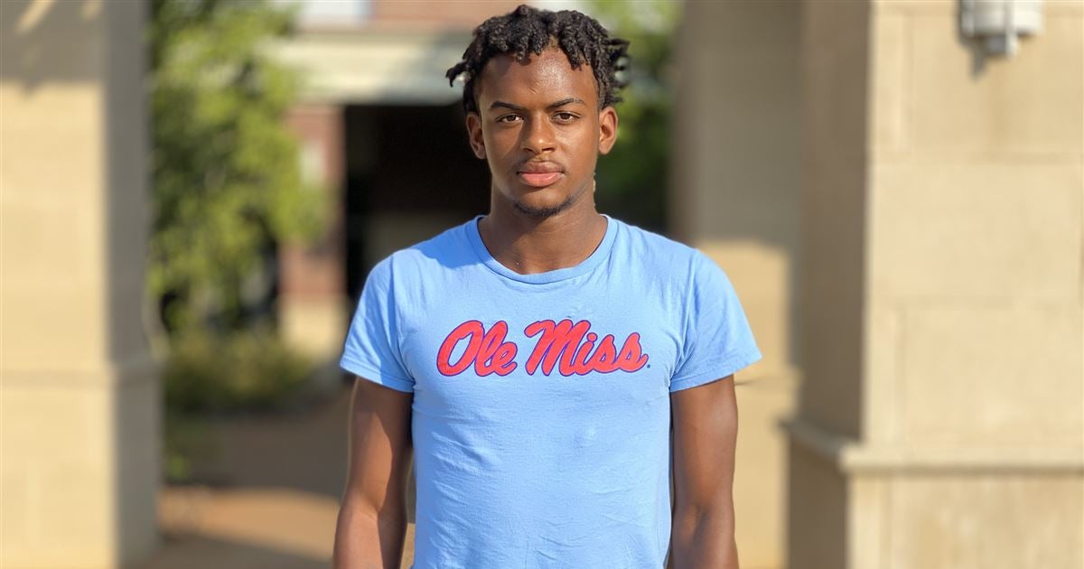 Two weeks after his official visit, four-star safety Taylor Groves will ...