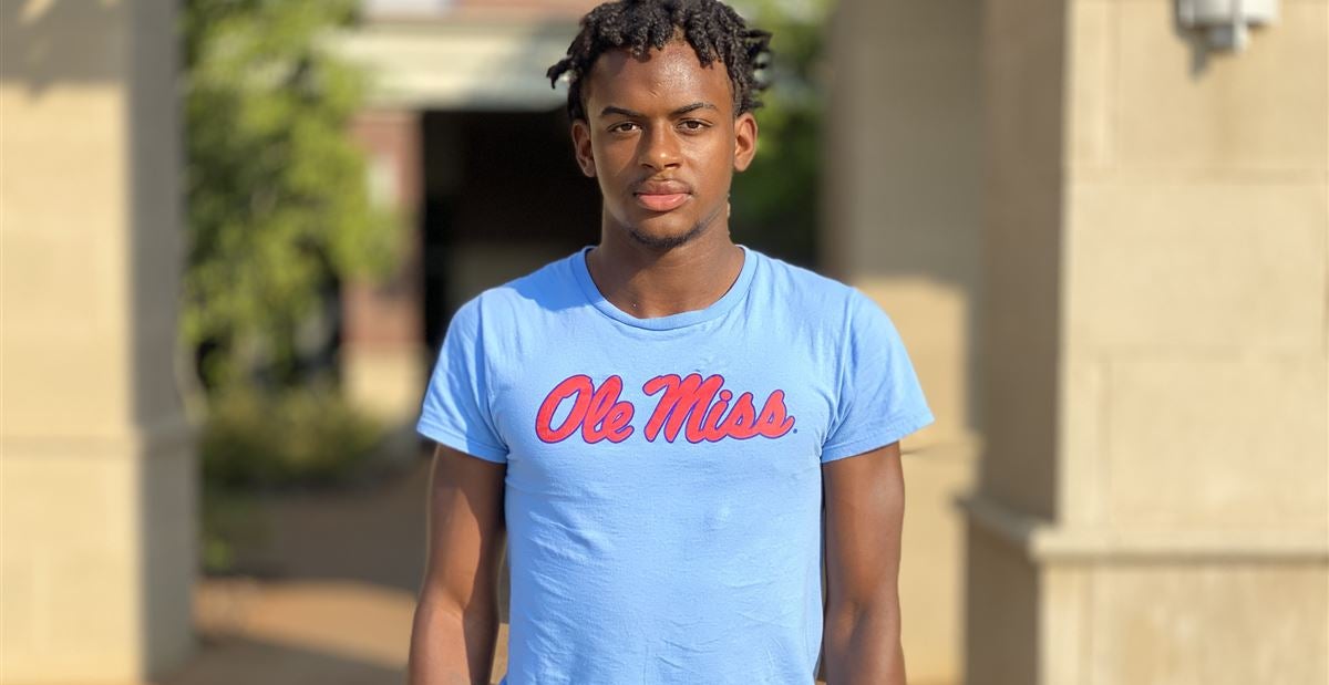 Two weeks after his official visit, four-star safety Taylor Groves will ...