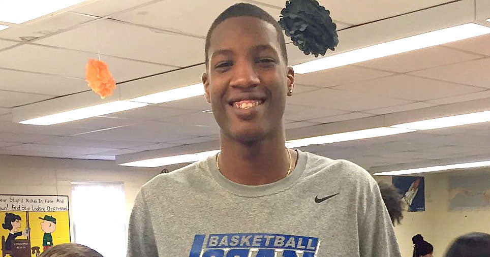 Illini offer top JUCO big man Jamarion Sharp