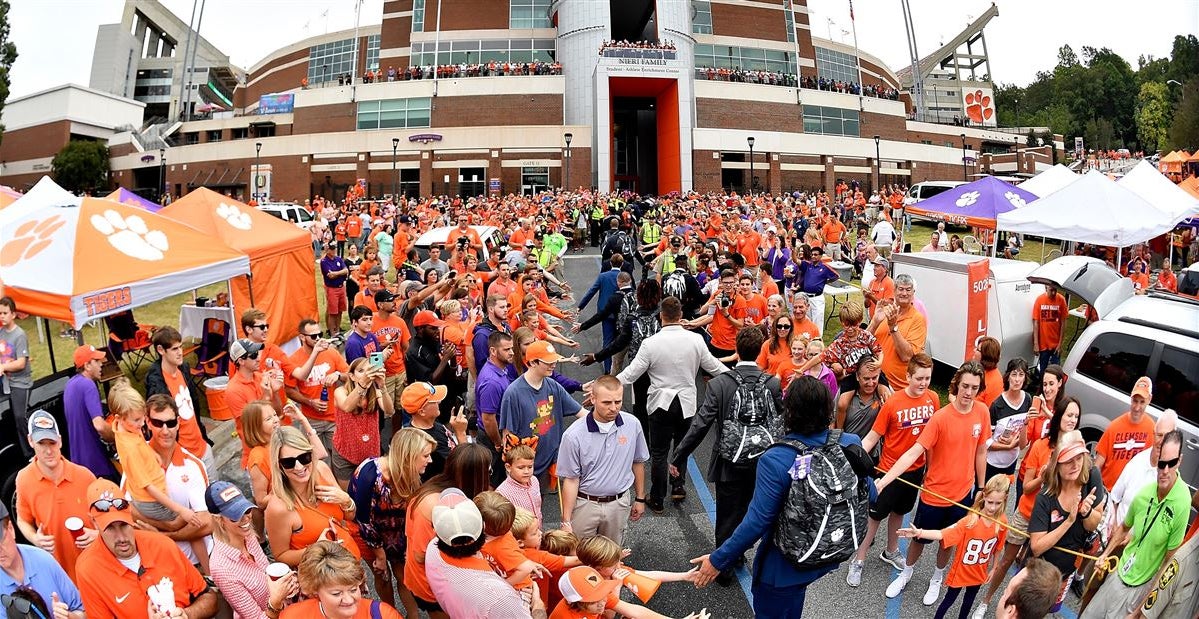 College football's 25 best tailgates