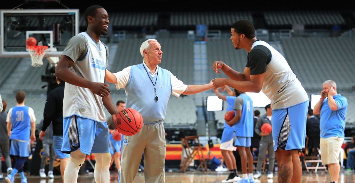 Kennedy Meeks Enterrada Kennedy Meeks USA Basketball