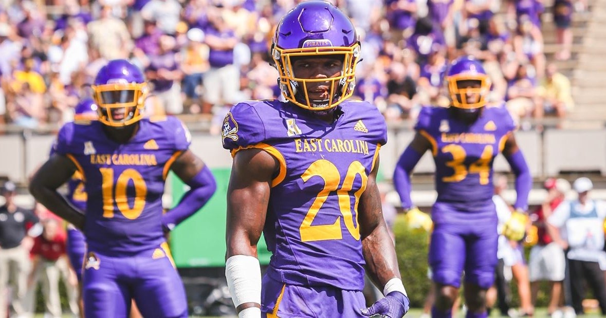 ECU CB Nolan Johnson announces he will enter transfer portal