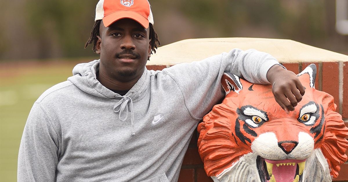 Podcast: Breaking down the Dylan Brooks commitment