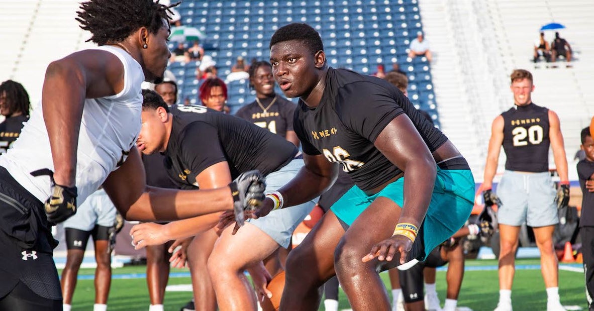 2025 OL Michael Fasusi earns Miami offer after impressing at UA Next ...
