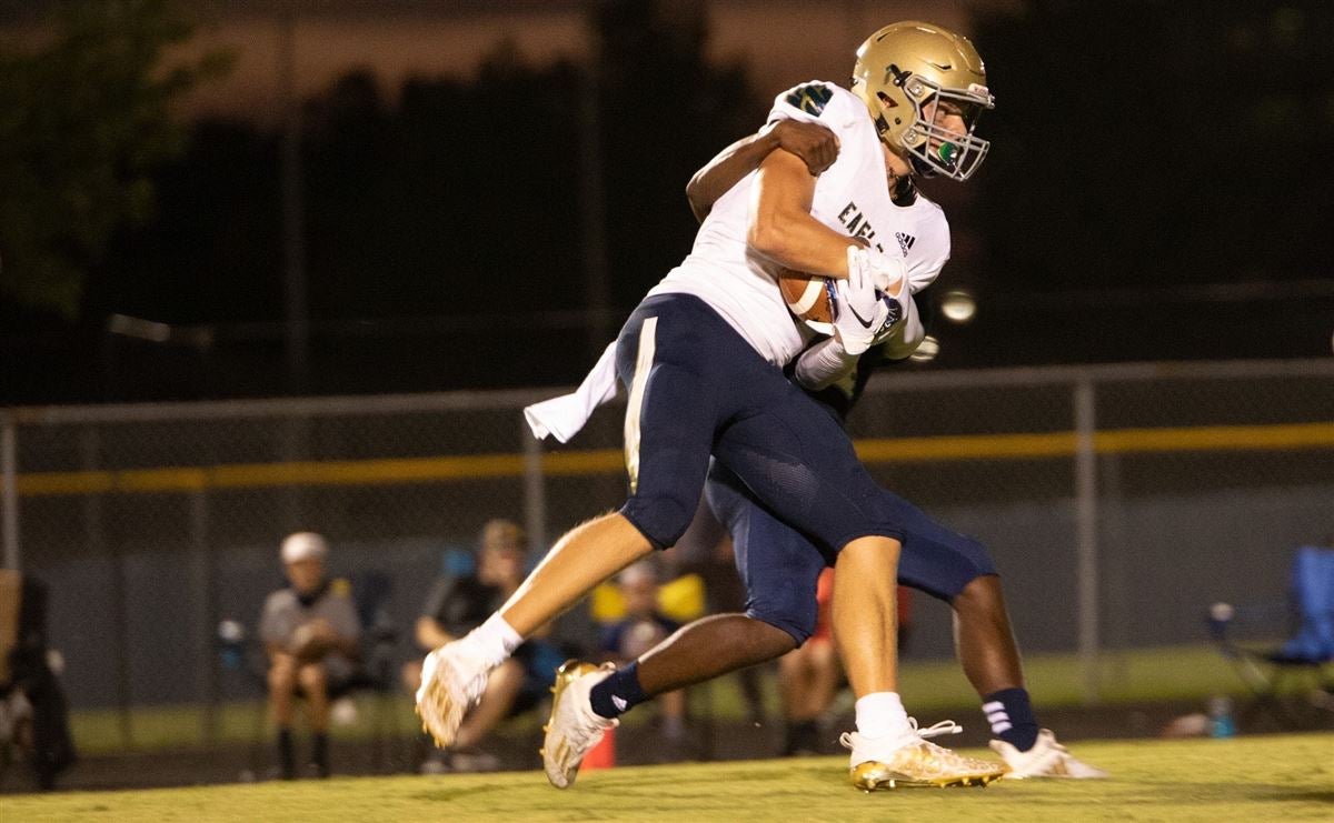 Rebels offer preferred walk on to talented Tennesee wide receiver ...