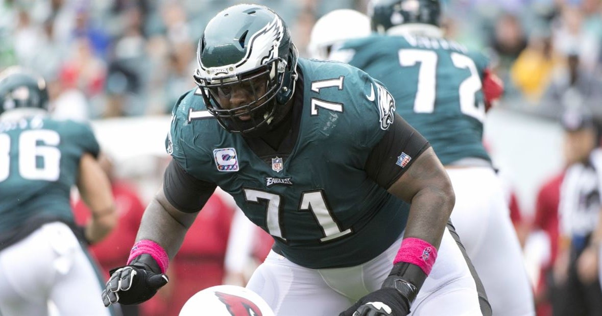 Former Arkansas OT, longtime Eagle Jason Peters hits Free Agency
