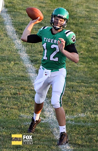 Riley Neal Profile Photos