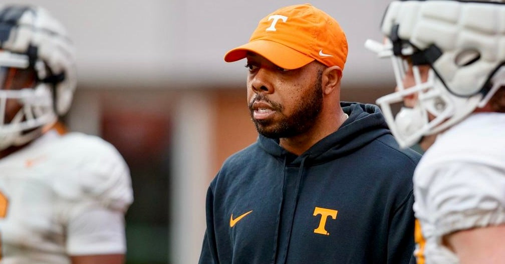 De'Rail Sims discusses Dylan Sampson, Vols' other RBs on 'Vol Calls'