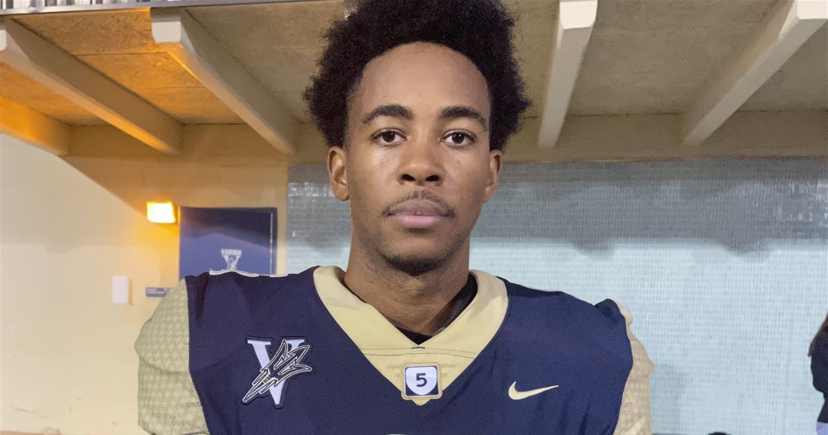 '24 WR LJ Booker takes an extended unofficial visit to Virginia Tech
