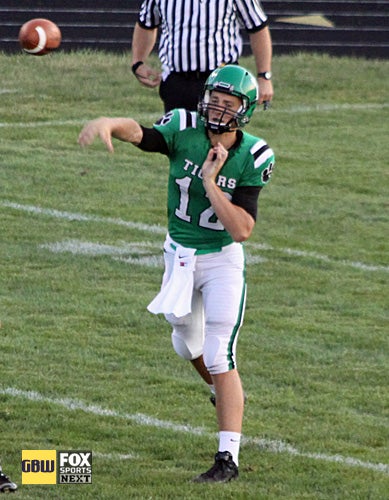 Riley Neal Profile Photos