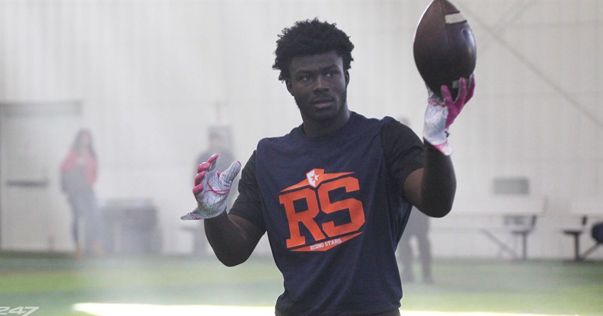 2020 LB Jordan Turner has Michigan high on list after offer