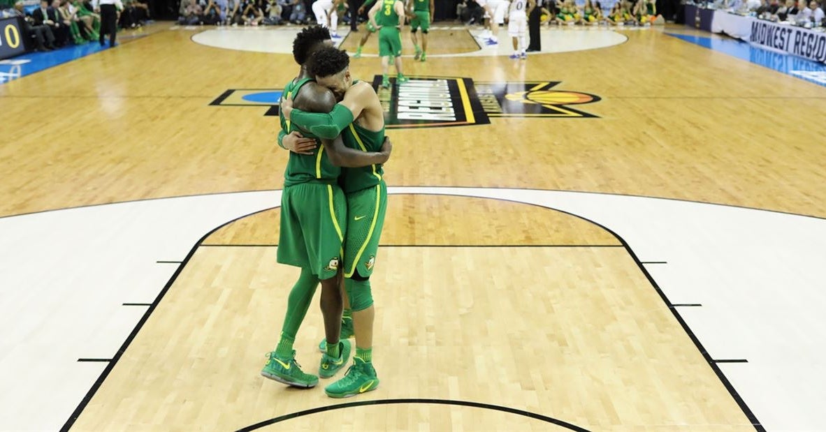 Twitter reacts to four Ducks landing with NBA teams on Draft Day