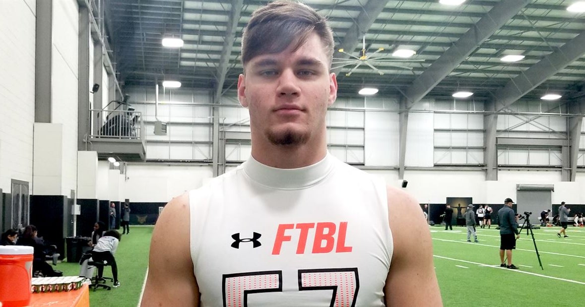 Four-star defensive end Blayne Toll names top five
