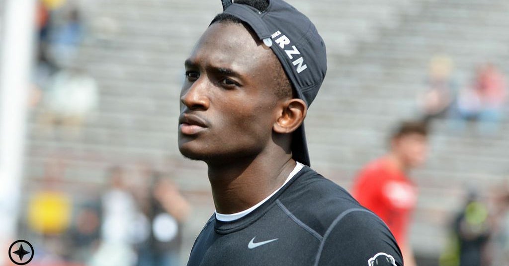 Hemphill to Graduate Early