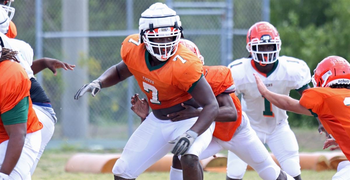 Five Derick 'Rambo' Hunter plays FSU fans should watch