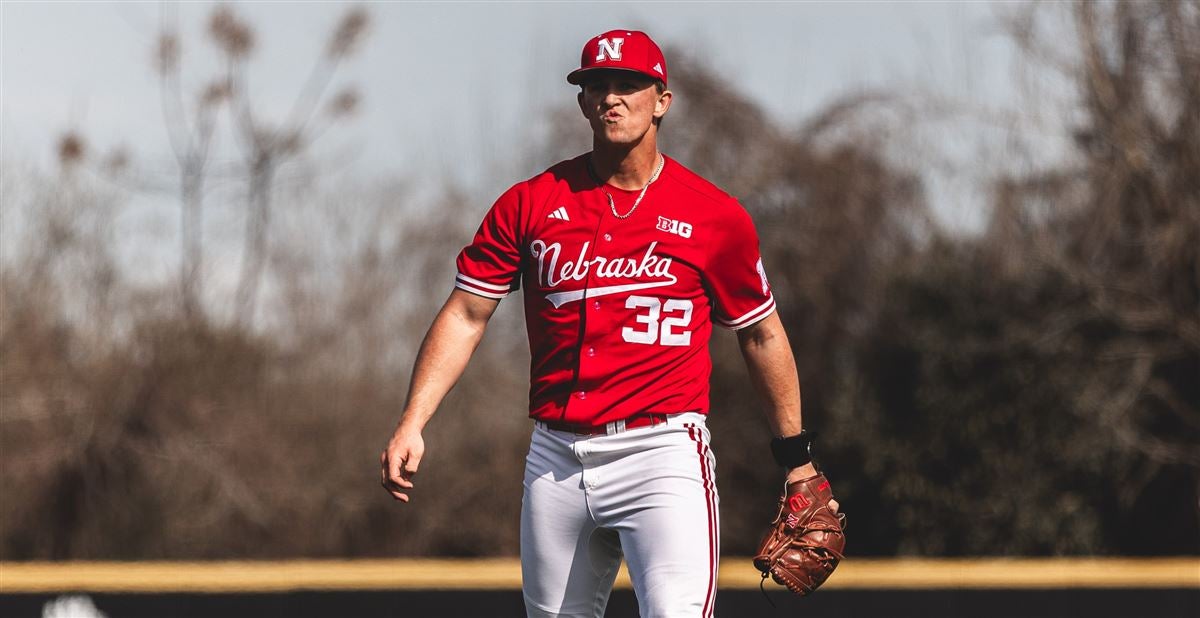Two runs in the ninth nets Nebraska baseball sweep of Charleston