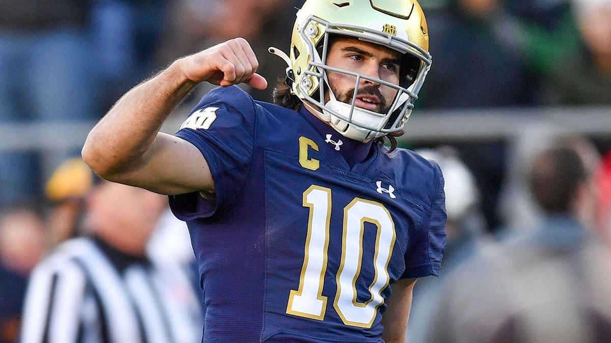 Notre Dame QB Sam Hartman Opts Out of Bowl Game, Set for NFL Draft