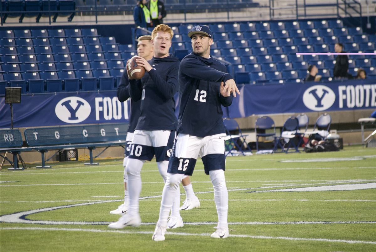 Tanner Mangum handling the quarterback change with class