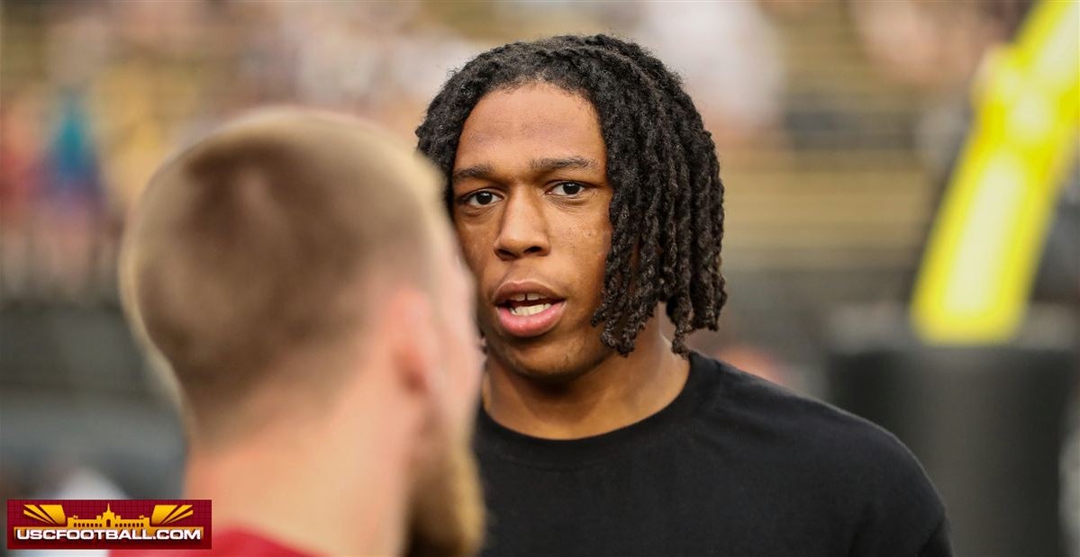Signing Day: USC football signs Chicago DL and longtime commit Braeden ...
