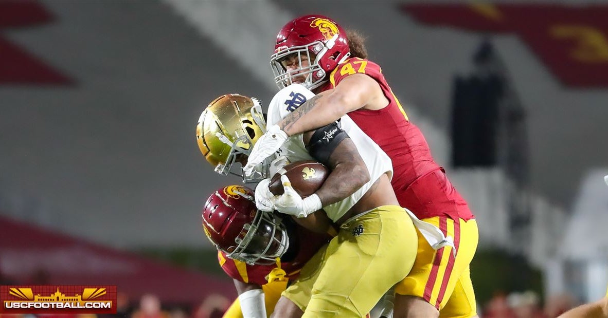PHOTOS: Eric Gentry's return helps USC defense stymie Notre Dame run game