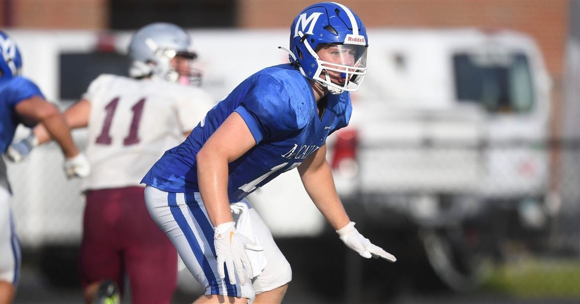 In-state DL, longtime Tennessee commit Carson Gentle signs with Vols