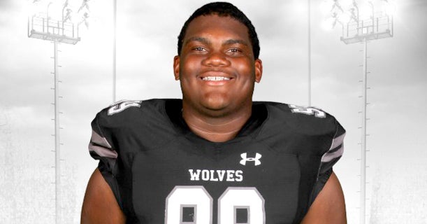 USC's visit to see Arlington (Texas) defensive tackle Dilan Battle ...