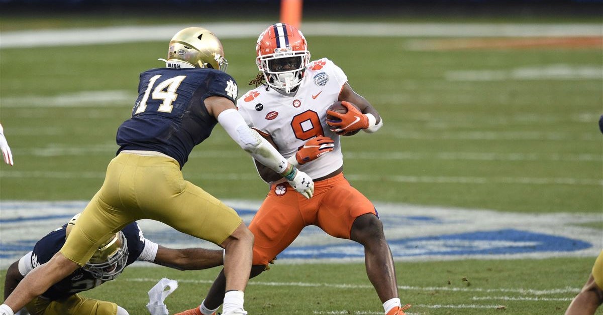 Report: Notre Dame star Kyle Hamilton suffered ankle sprain