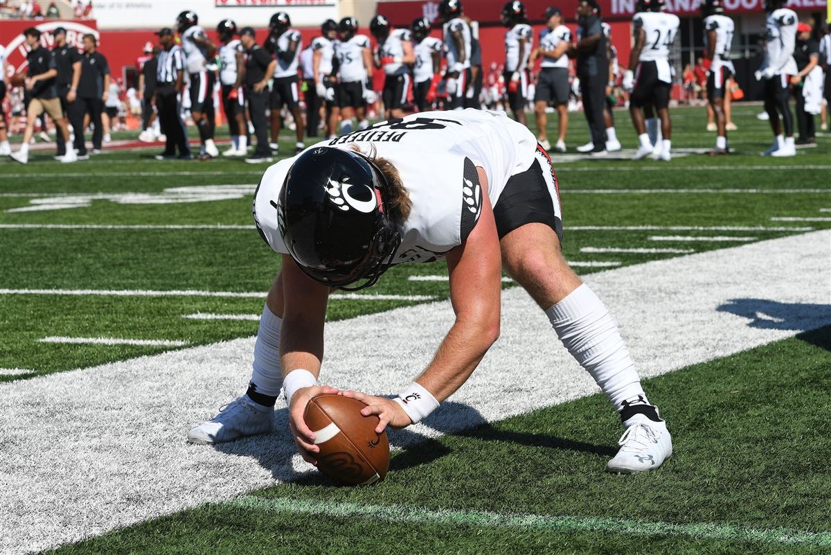 BREAKING: Cincinnnati transfer Cayson Pfeiffer Commits to Wisconsin