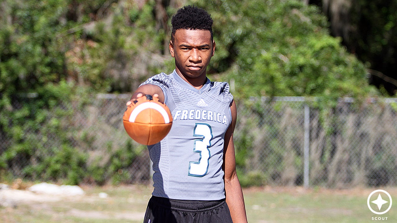 Jaylin Simpson Profile Photos