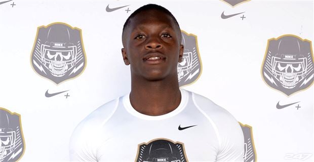 Get to know: Oregon athlete Darrian McNeal