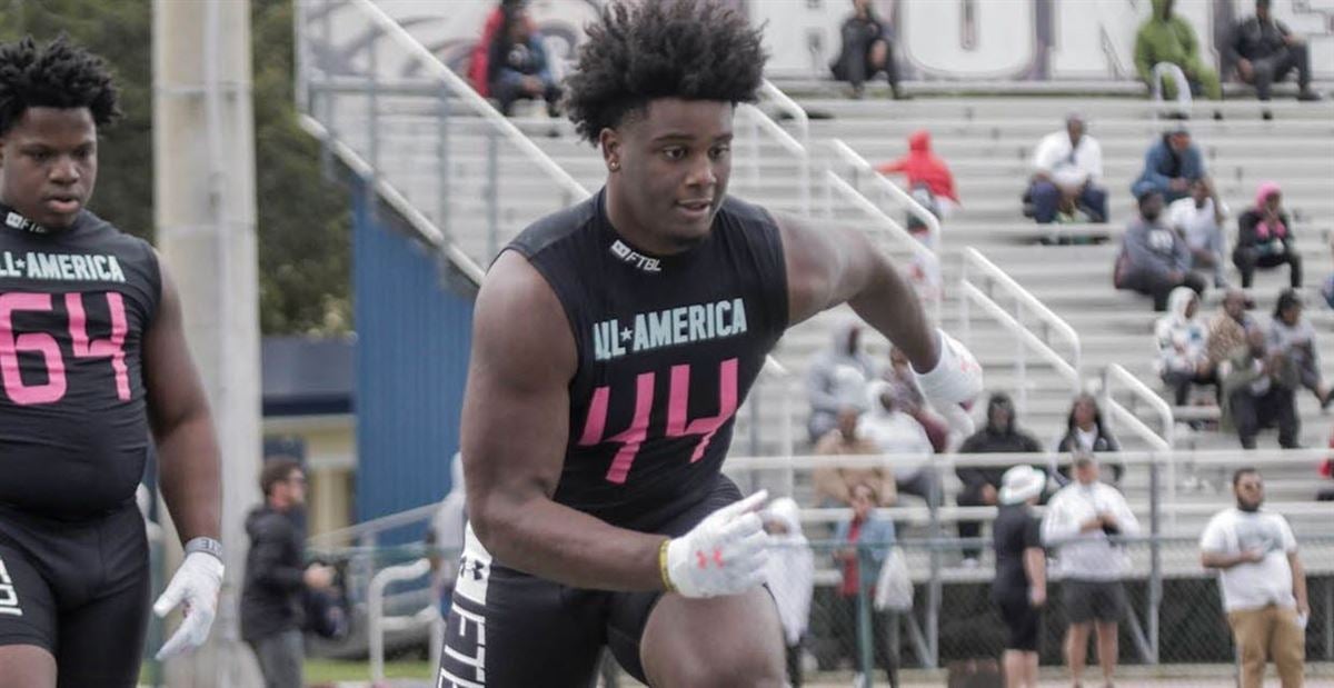 Football Recruiting: Weekly commitment recap