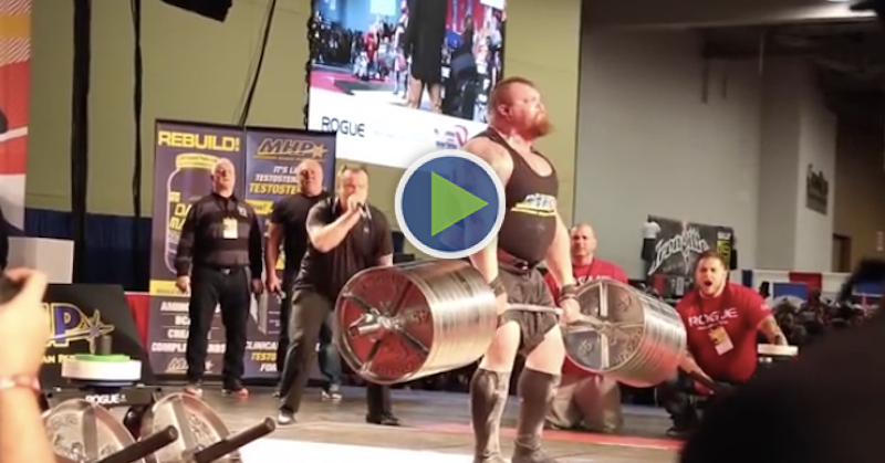 Watch: Insane powerlifter breaks world deadlift record