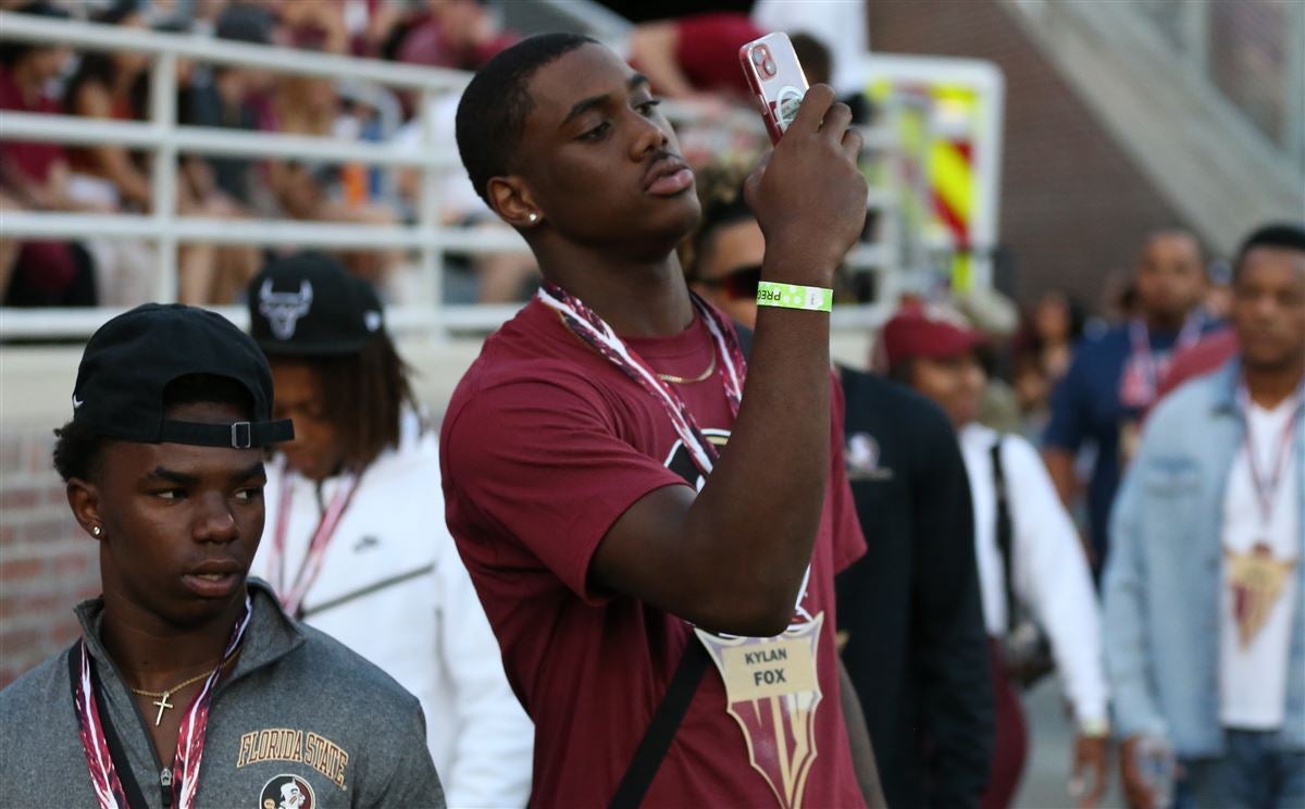Which recruits have official visits set to Florida State?