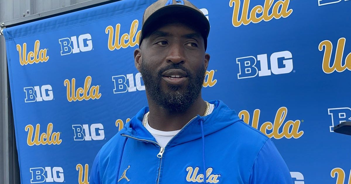 UCLA head coach DeShaun Foster talks Oregon, Karson Gordon, 4th down ...