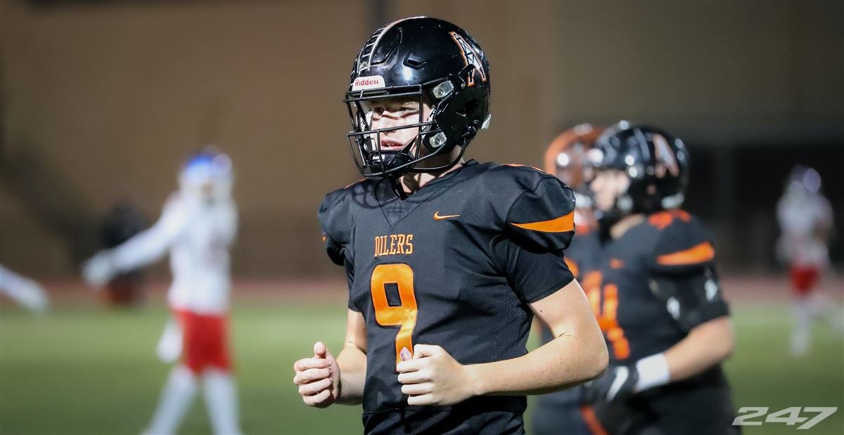 Huntington Beach 2027 QB Brady Edmunds has early interest in Trojans