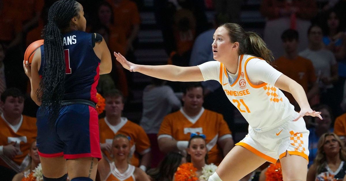 Tennessee stiff arms Ole Miss women in Knoxville