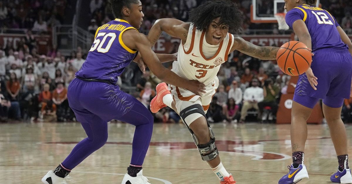 No. 3 Texas beats its third-straight top-10 opponent, coming from ...