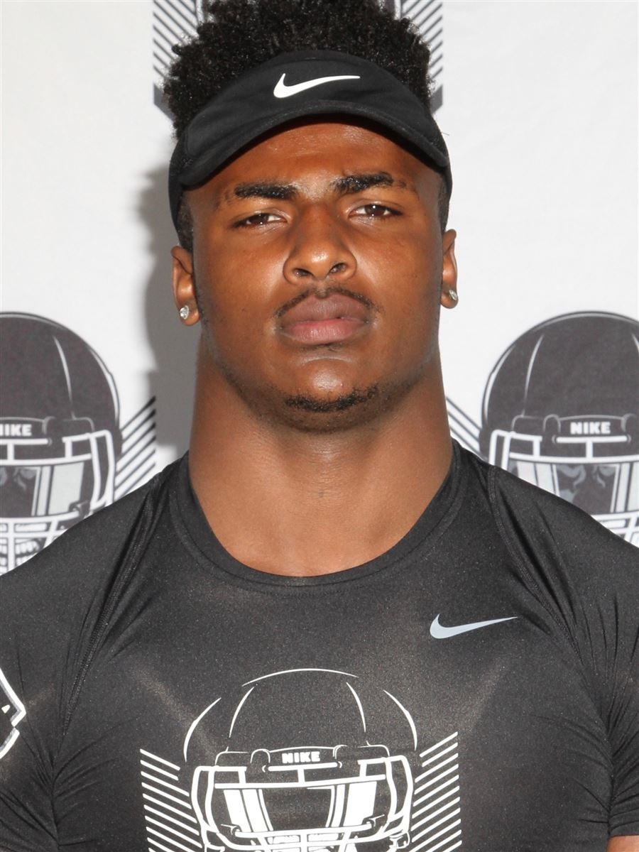 Xavier Peters Profile Photos