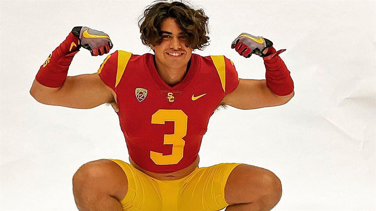 La Verne (Calif.) Bonita four-star linebacker Noah Mikhail meets Matt Entz