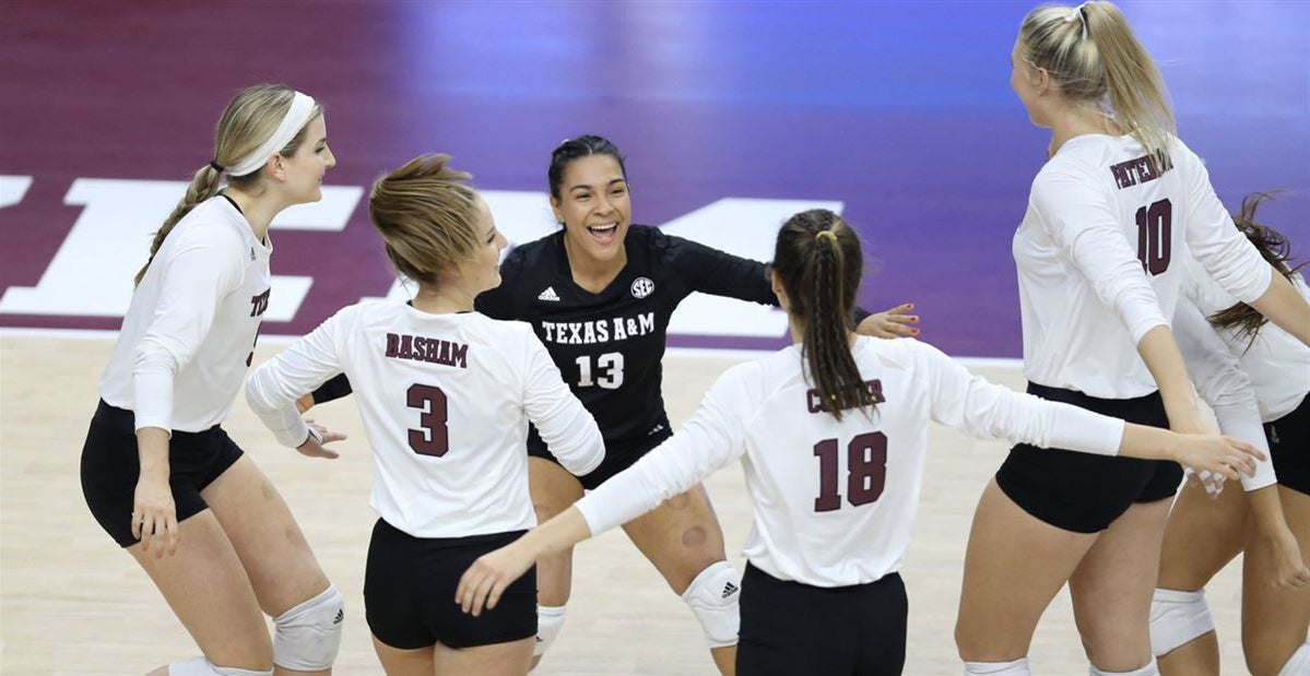 No. 13 A&M volleyball sweeps opening round vs. St. John's