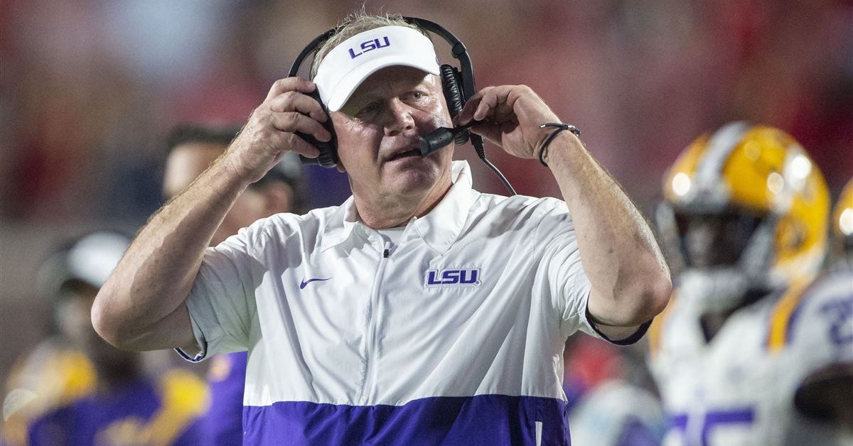 Brian Kelly critical of Oklahoma State football using QR codes on ...