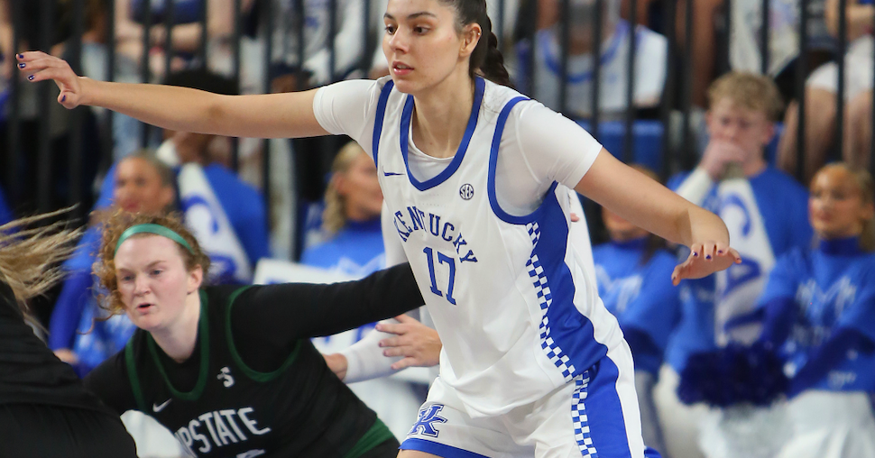 Clara Silva named SEC Freshman of the Week