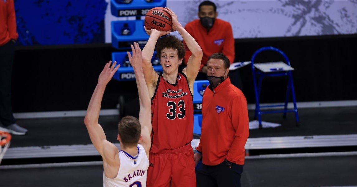 Reports: Oklahoma lands second EWU transfer Jacob Groves