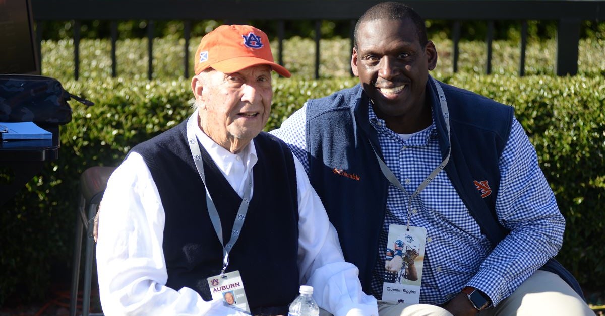 1980s Auburn star Riggins on Dye: 'He left his mark'