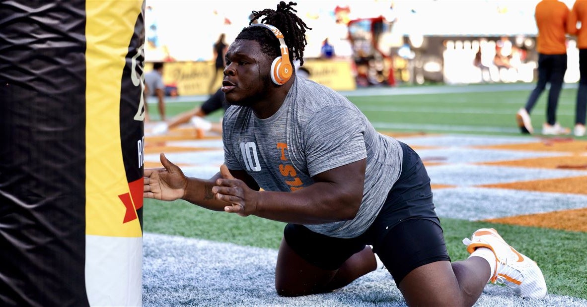 Elijah Simmons expects ‘great culture,’ coaching duo to keep Tennessee ...