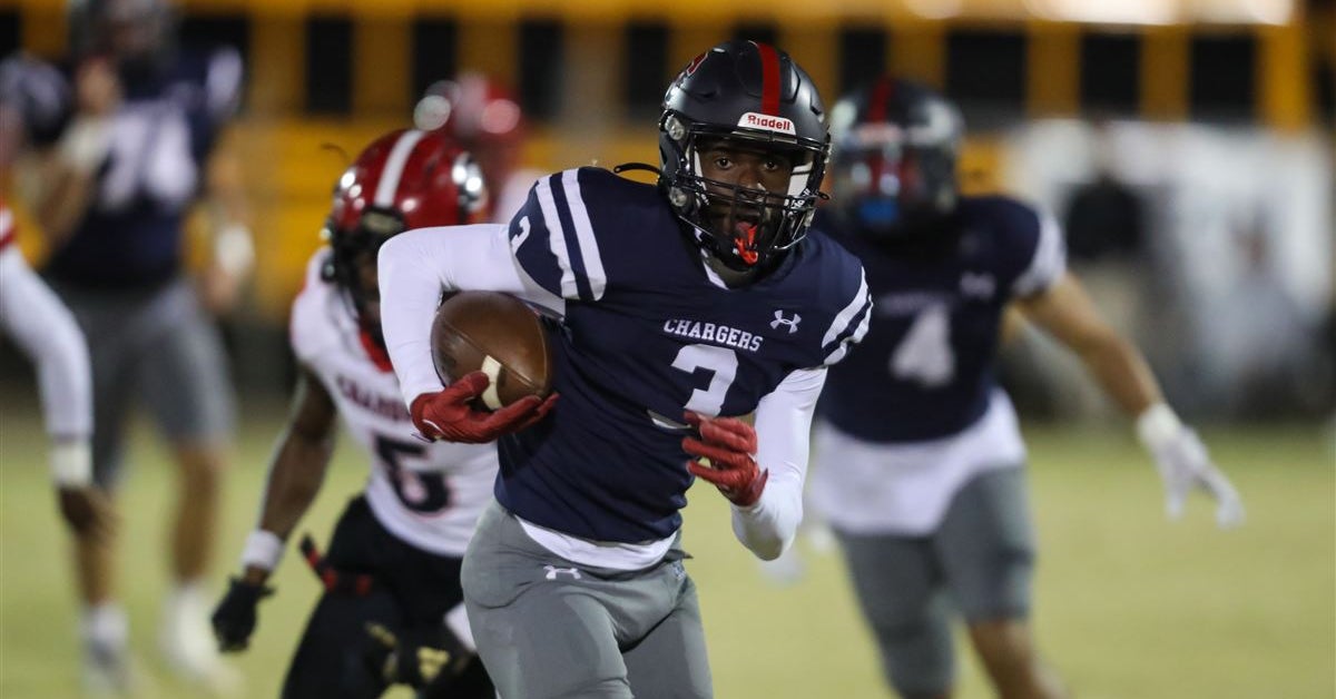 Five-star WR Caleb Cunningham arrives for Juice Fest